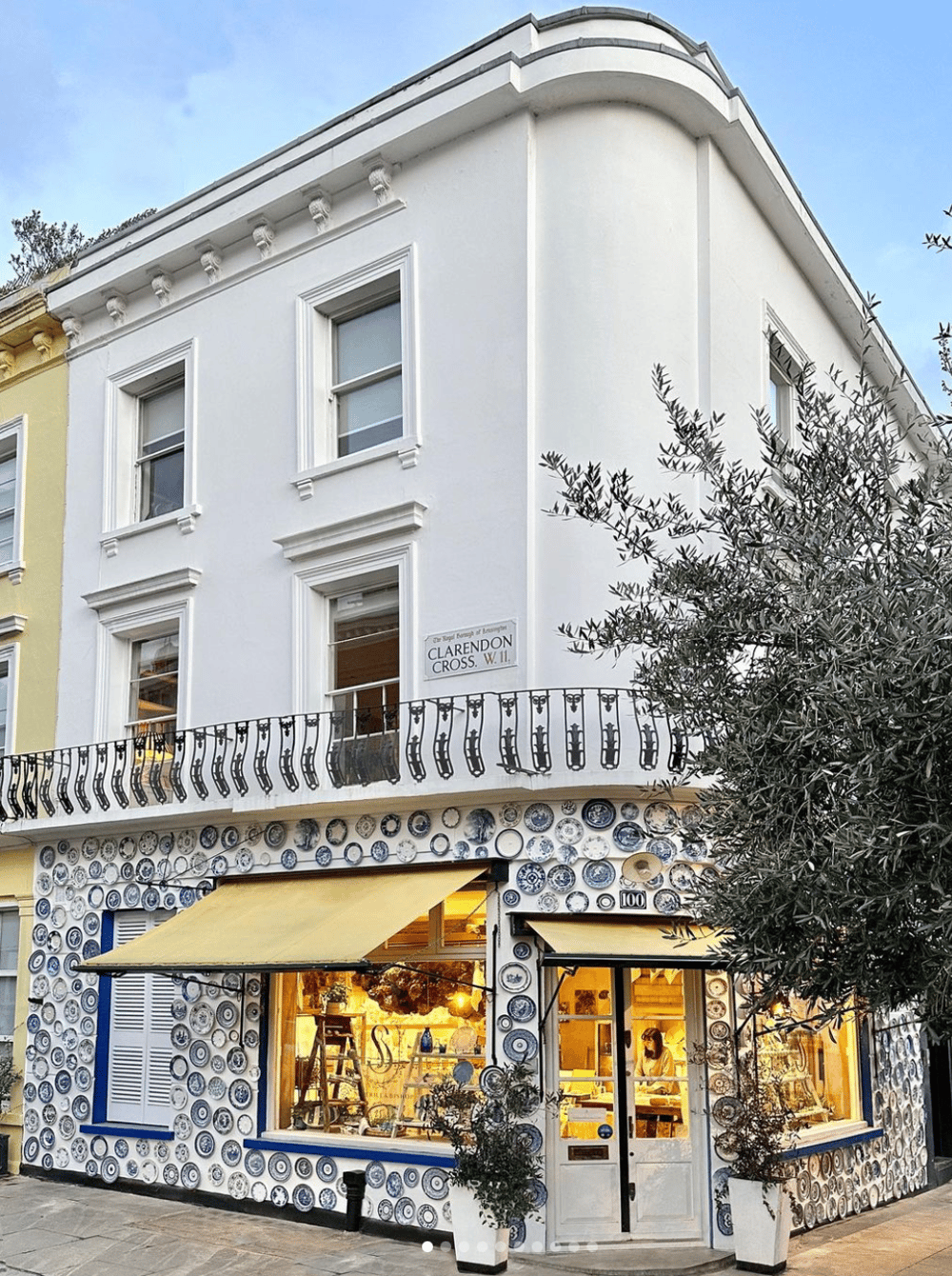 Shopfront Signage: 15 Creative Shopfront Design Ideas to Try